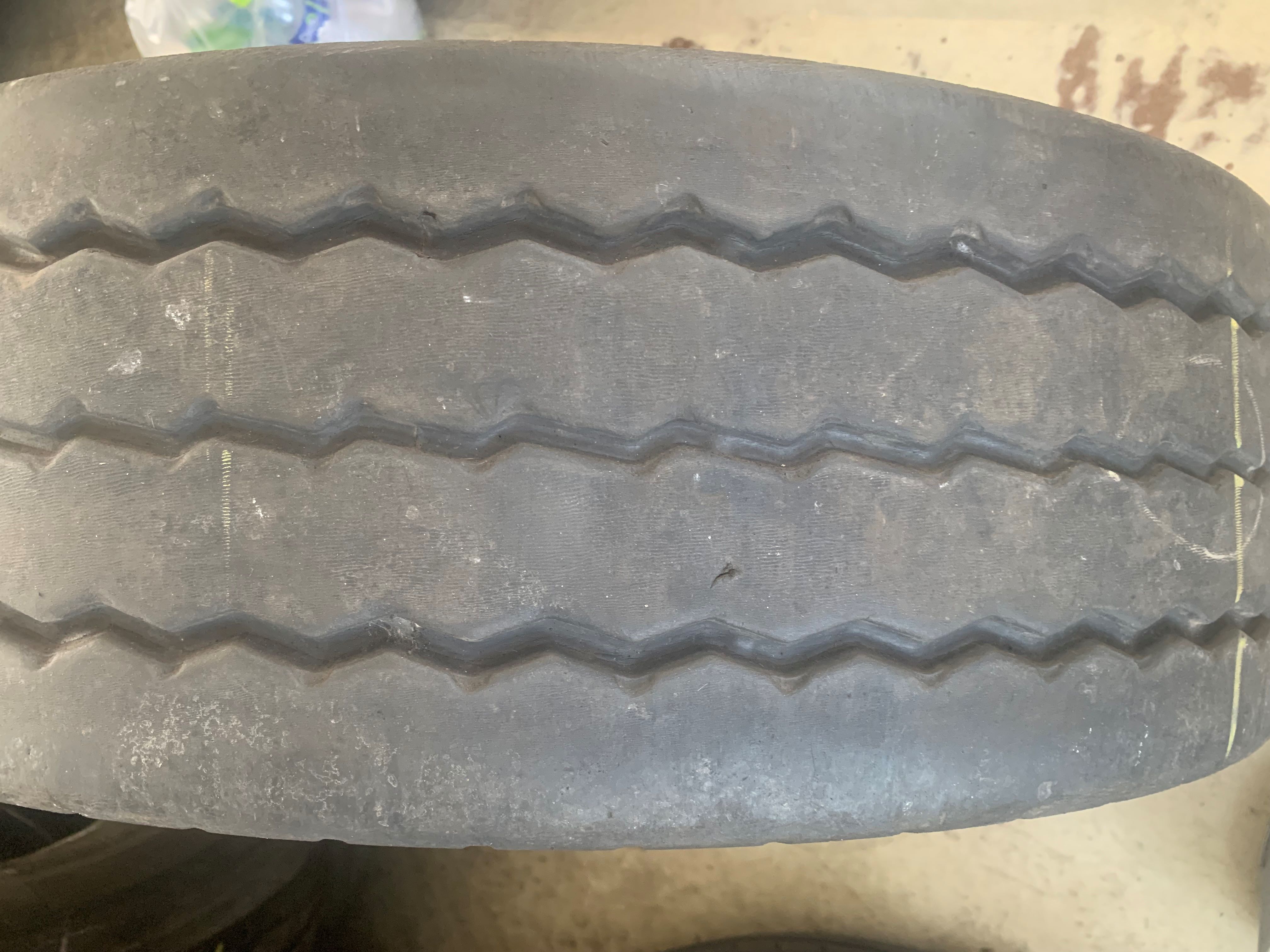 235/75/R17.5 Pirelli Μεταχειρισμένα Ελαστικά Φορτηγών